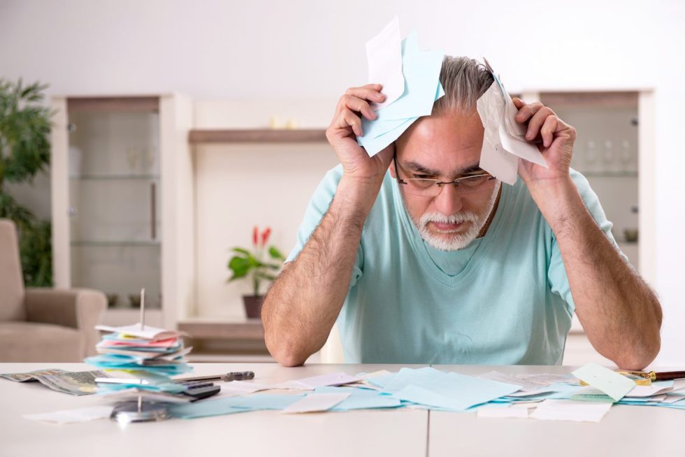 ¿Qué es el estrés financiero y cómo te afecta? - Azlo
